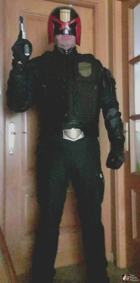 Judge Dredd chest armor & shoulders Karl Urban version – Maxx Grey ...